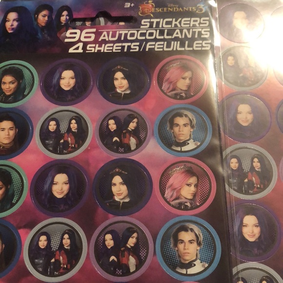 Disney | Other | 48 Disney Descendants Stickers 5 Pack Party Favors ...